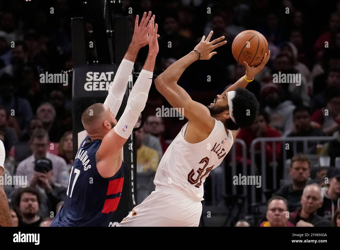 Cleveland Cavaliers center Jarrett Allen (31) shoots in front of Washington Wizards center Jonas ...