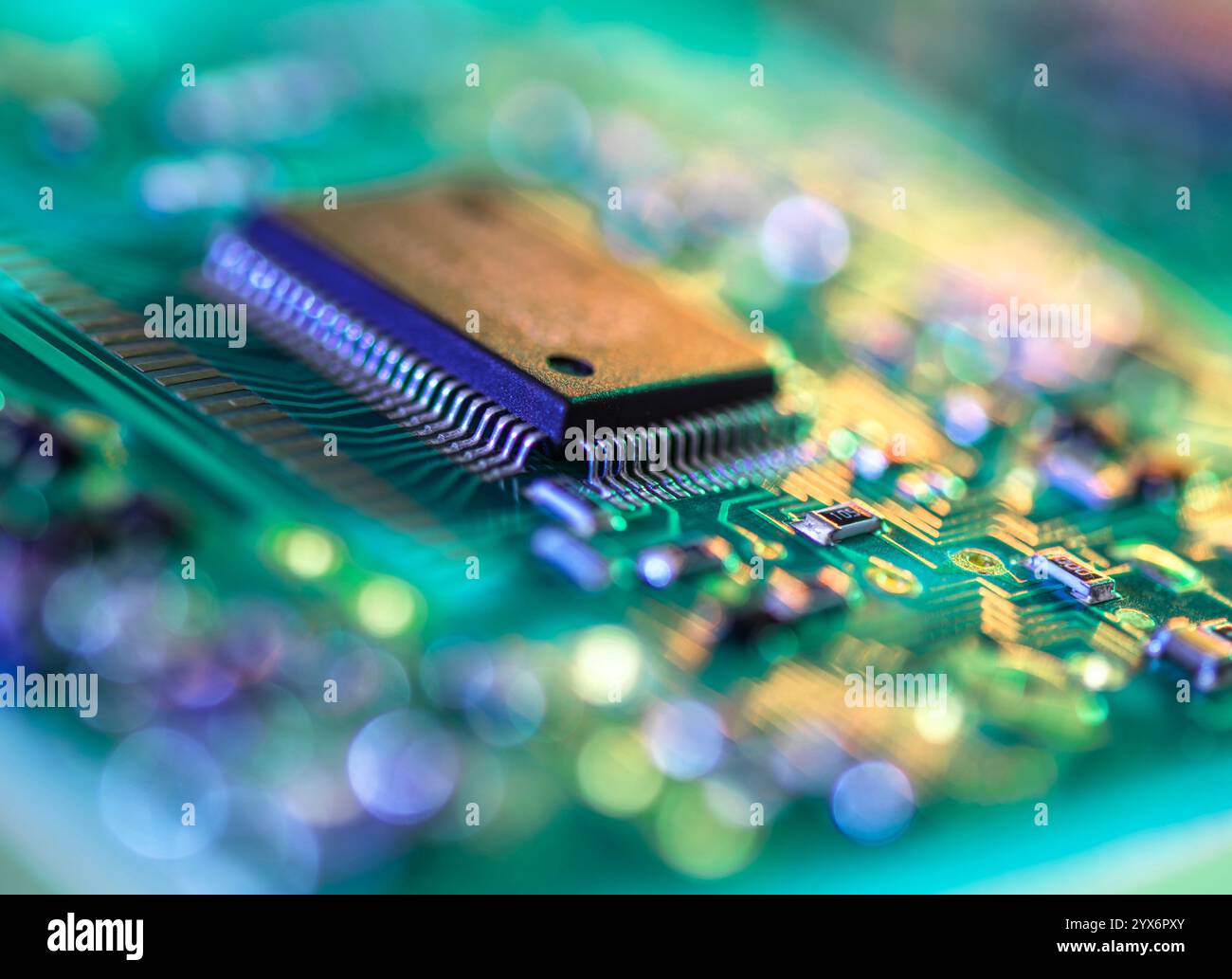 Chip connections hi-res stock photography and images - Alamy