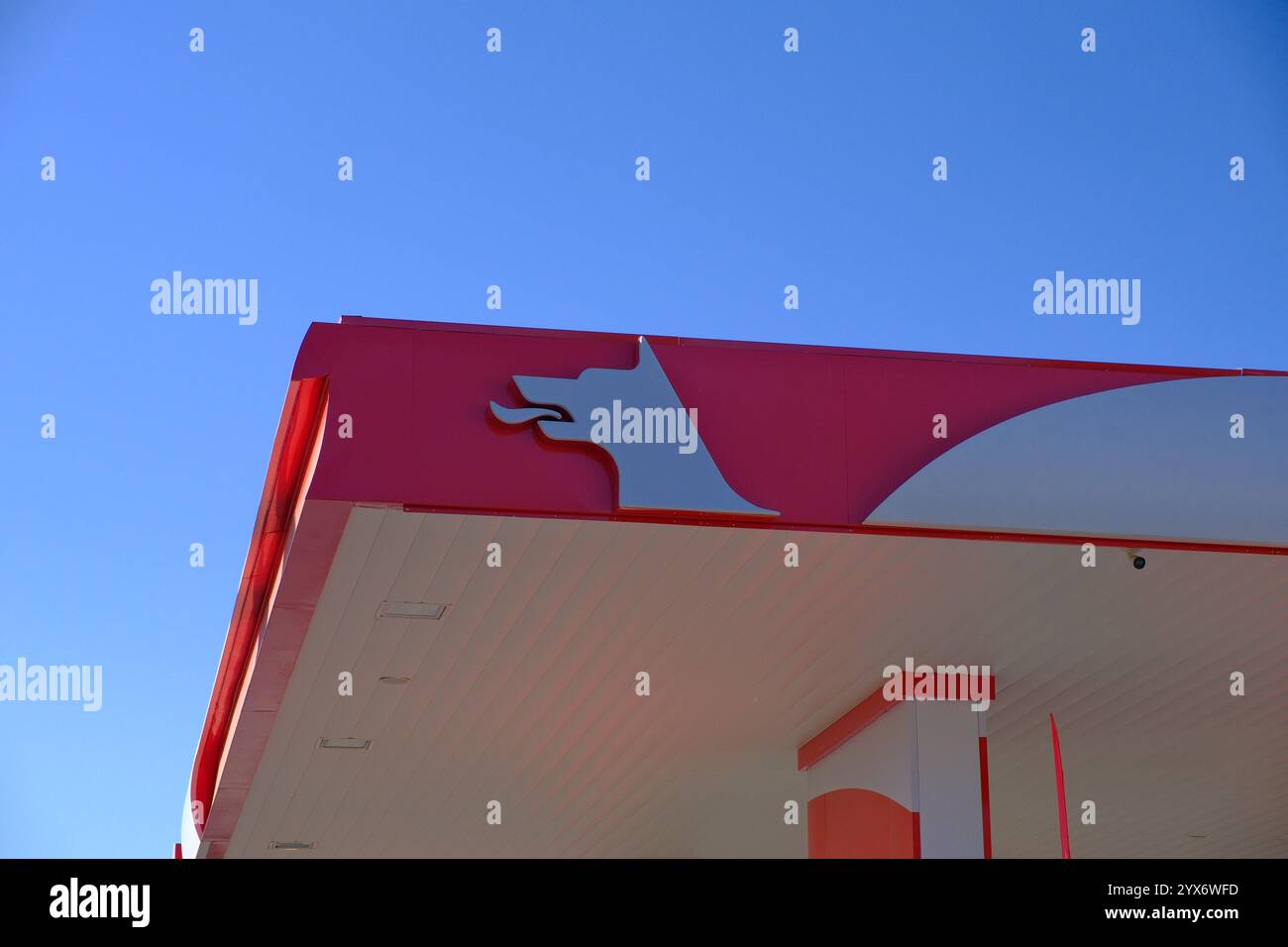 Petrol corporation hi-res stock photography and images - Alamy