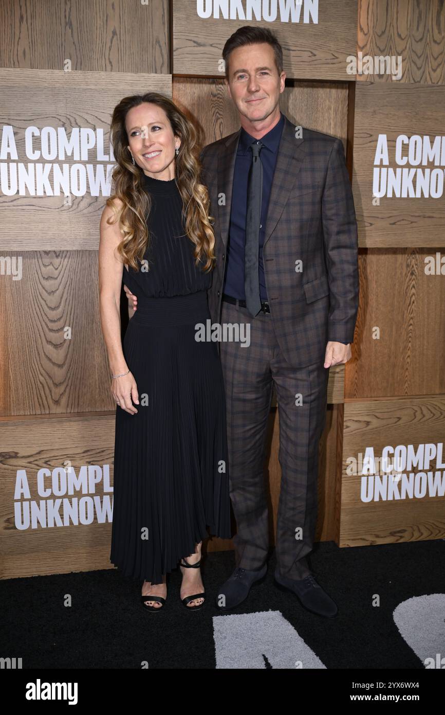 Shauna Robertson and Edward Norton Stock Photo - Alamy