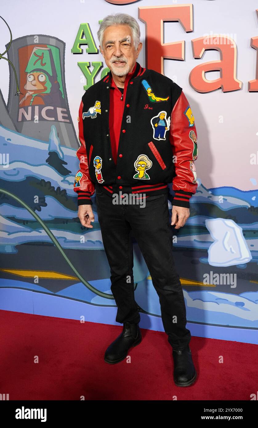 Joe Mantegna poses at the premiere of "The Simpsons O C'mon All Ye ...
