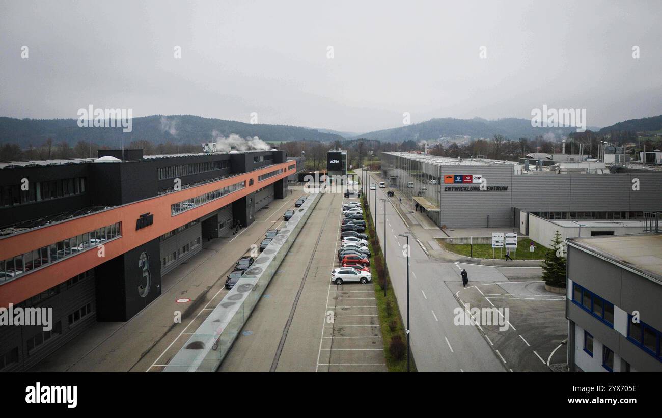 12.12.2024, Mattighofen, AUT, Unterwegs in Innviertel, Themenbild, Symbolbild, Verschiedene ...