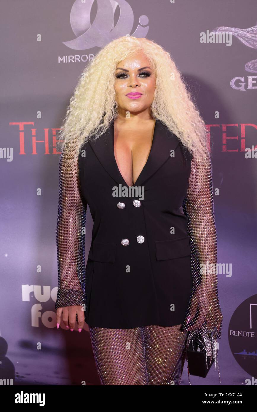 Beverly Hills, California, USA. 12th December, 2024. Actress Eve ...