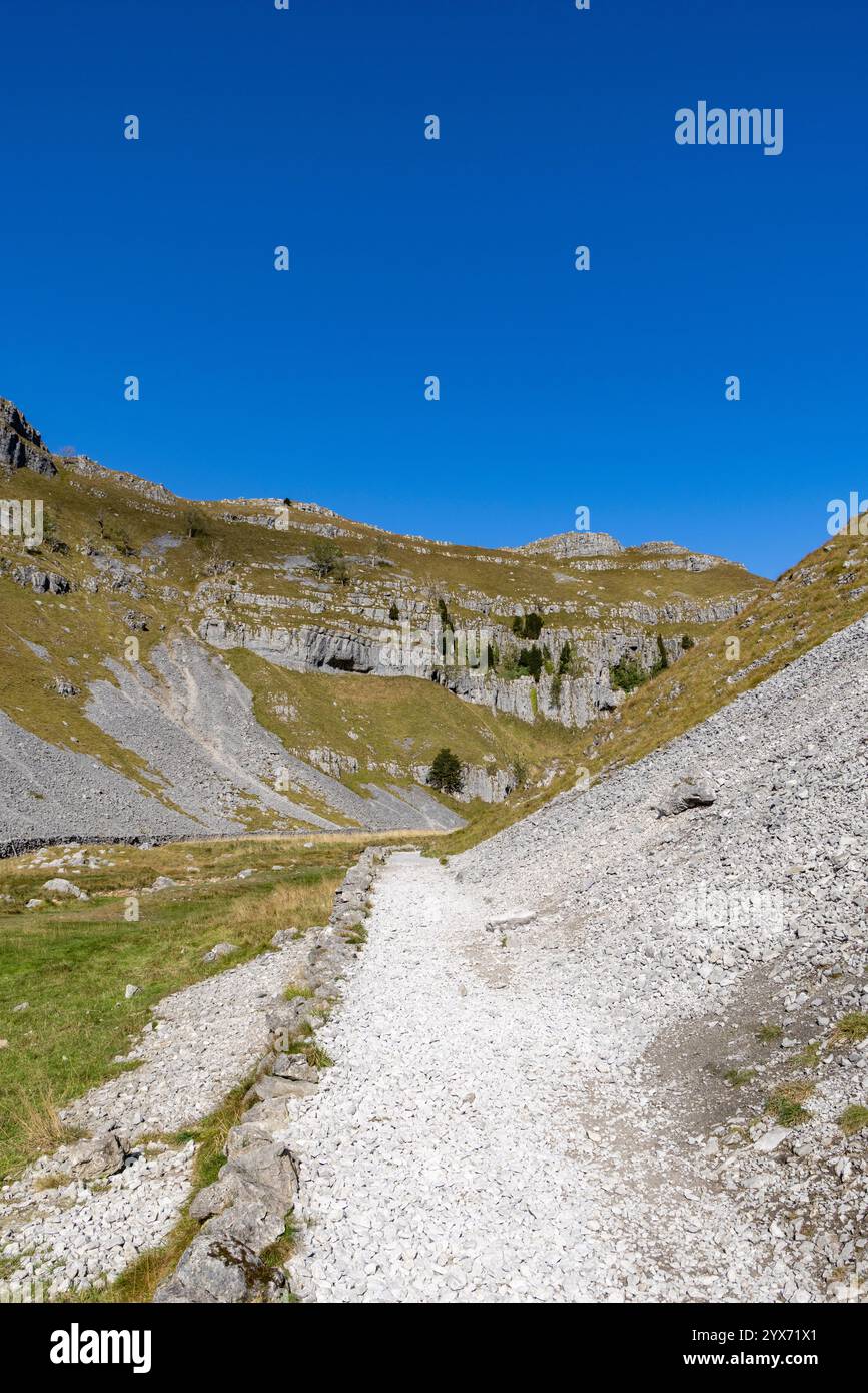 Walking trail to Gordale Scar a natural limestone gorge formation in ...