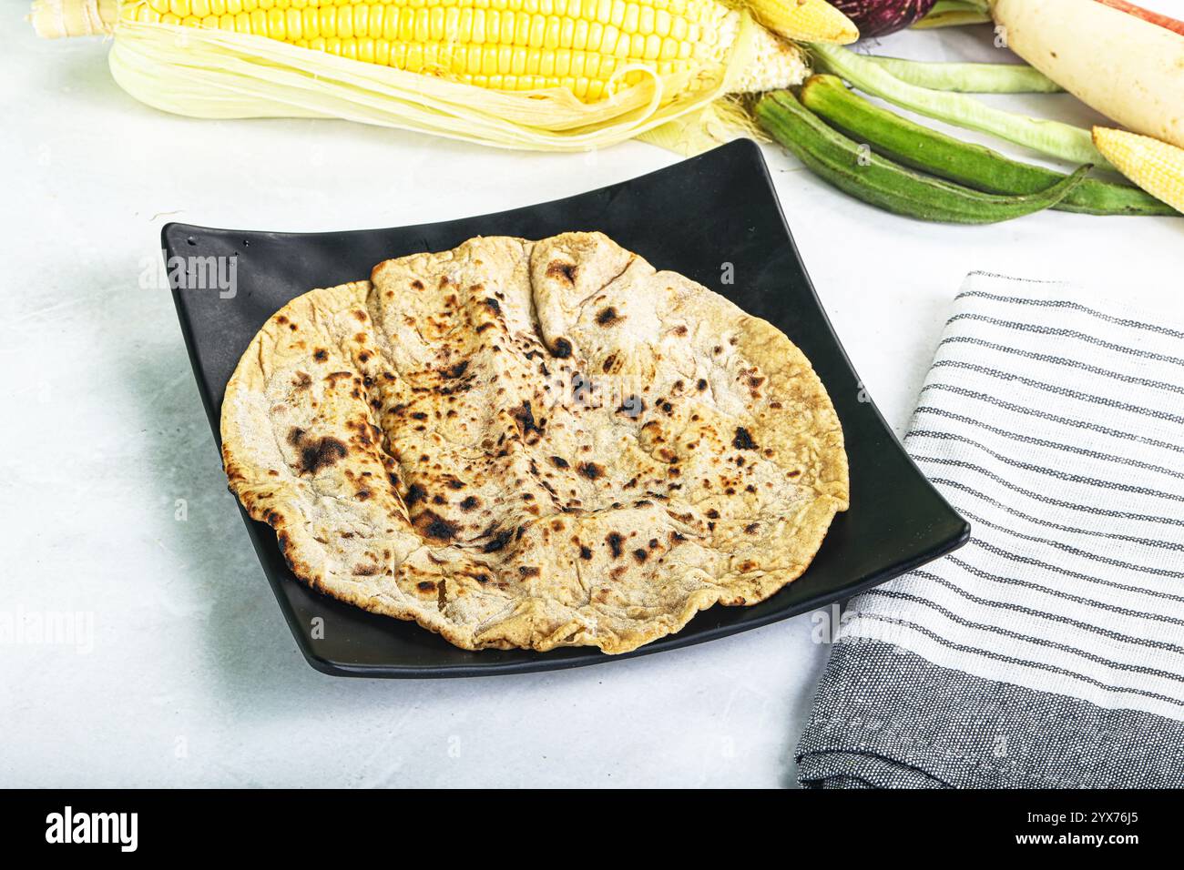 Indian traditional homemade tandoori bread - Roti Stock Photo - Alamy