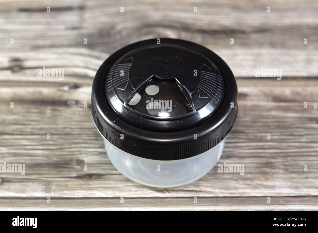 Twist cap hi-res stock photography and images - Alamy