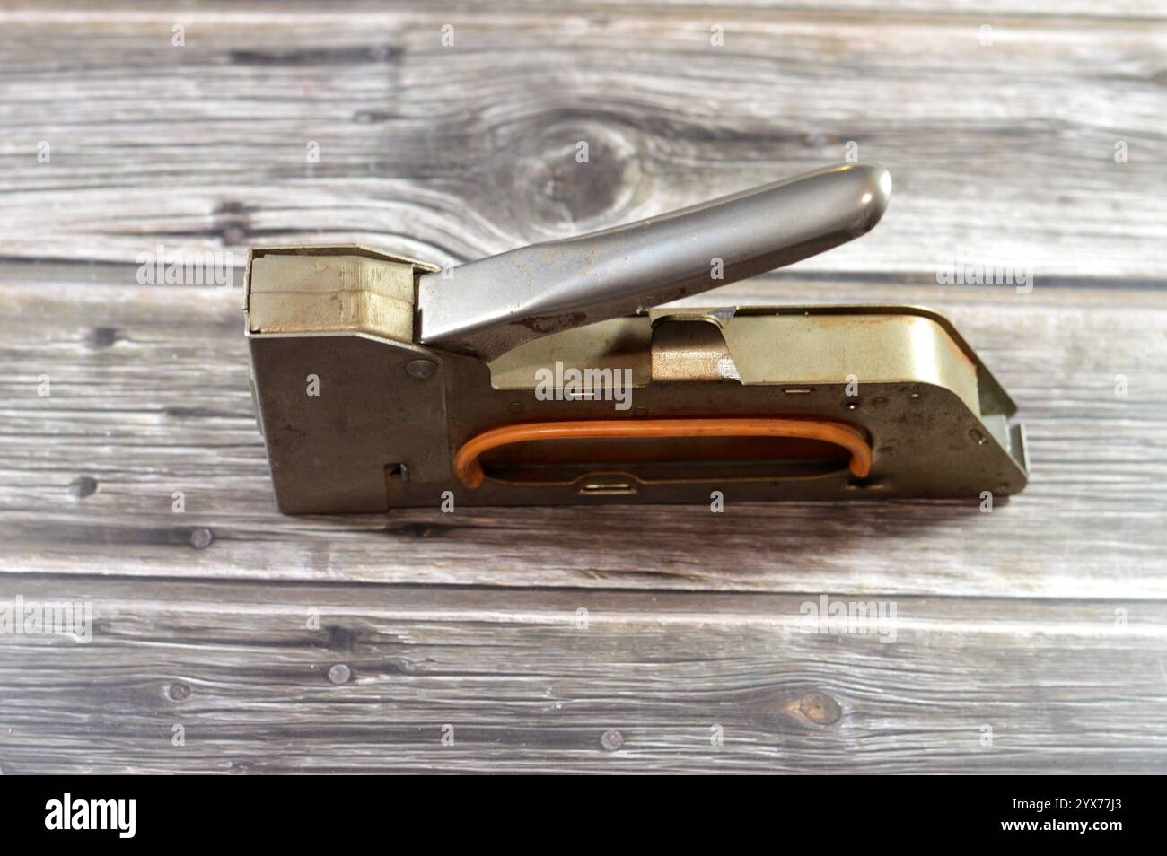 manual staple gun, powered stapler is a hand-held machine used to drive ...
