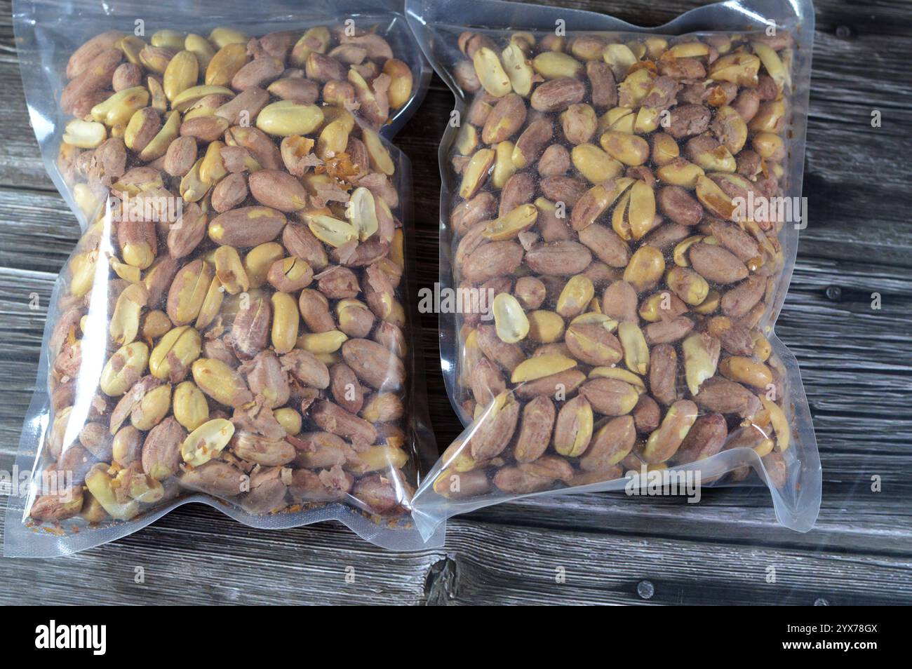 roasted peanut, peanut (Arachis hypogaea), groundnut, goober pea pindar ...
