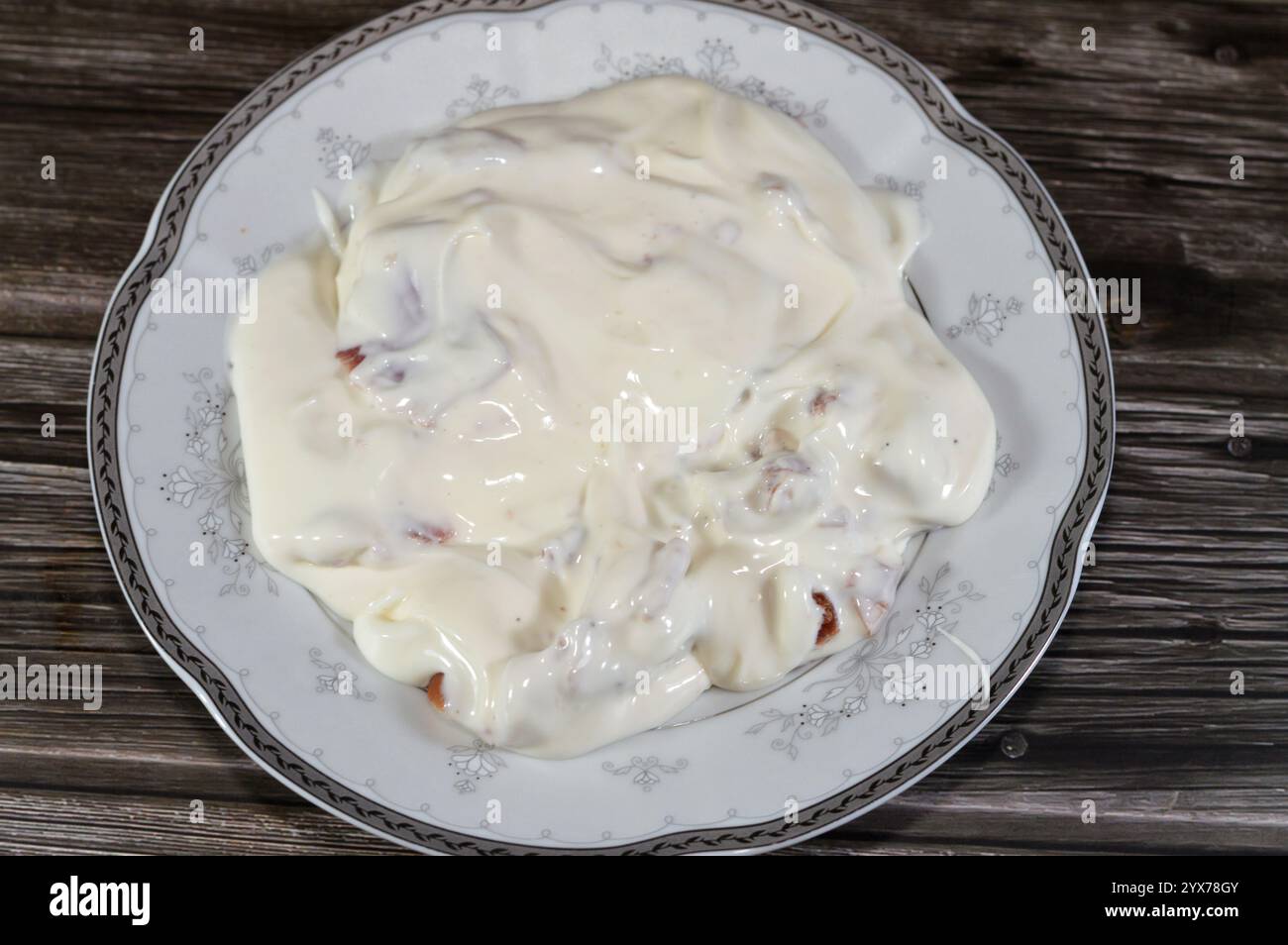 Creamy Cheese Spread, delicious cheesy flavor enhances the taste of the ...