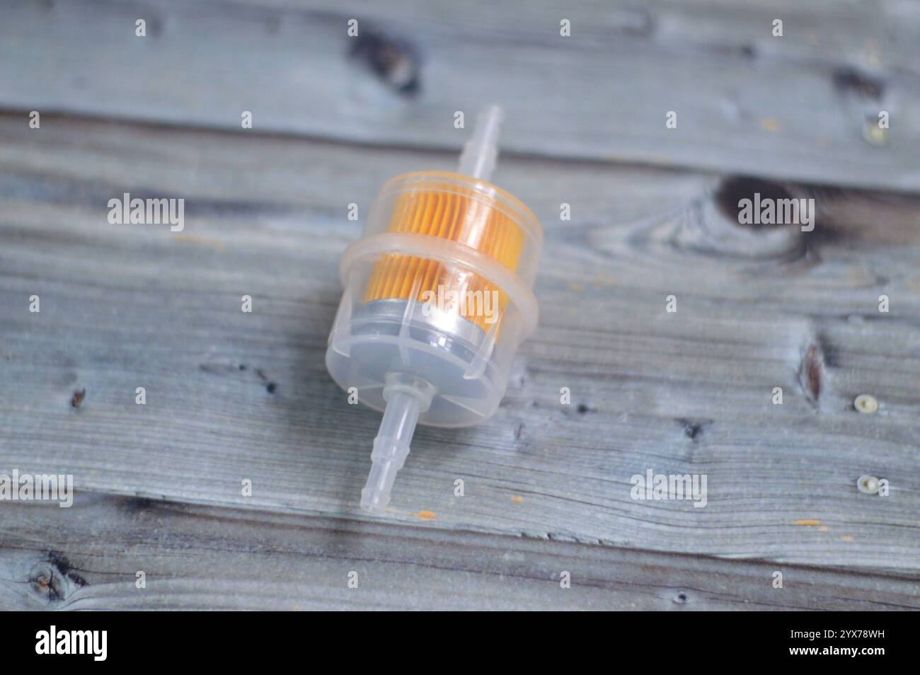 New fuel filter for a car, a filter used to screen out foreign ...