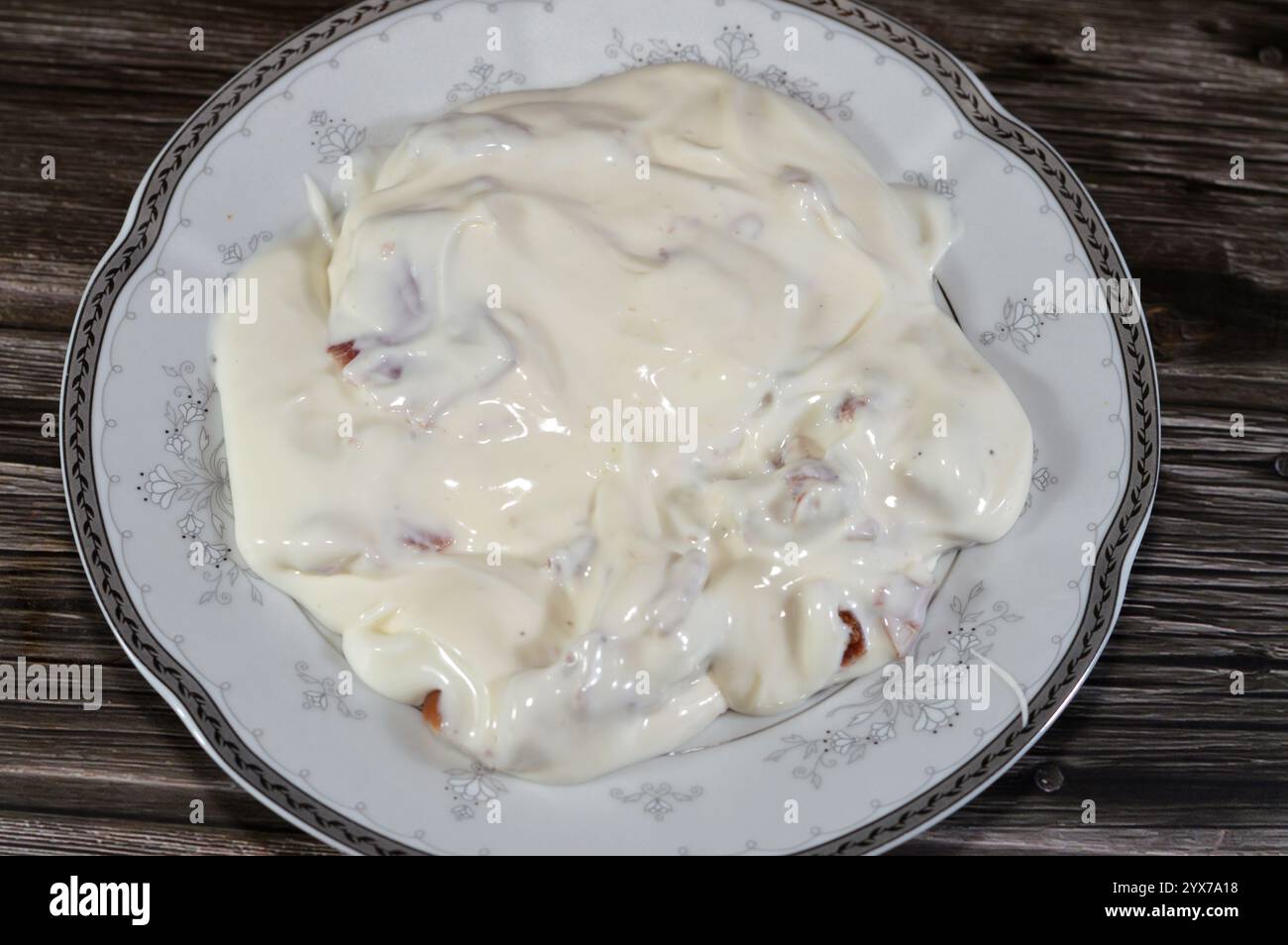 Creamy Cheese Spread, delicious cheesy flavor enhances the taste of the ...