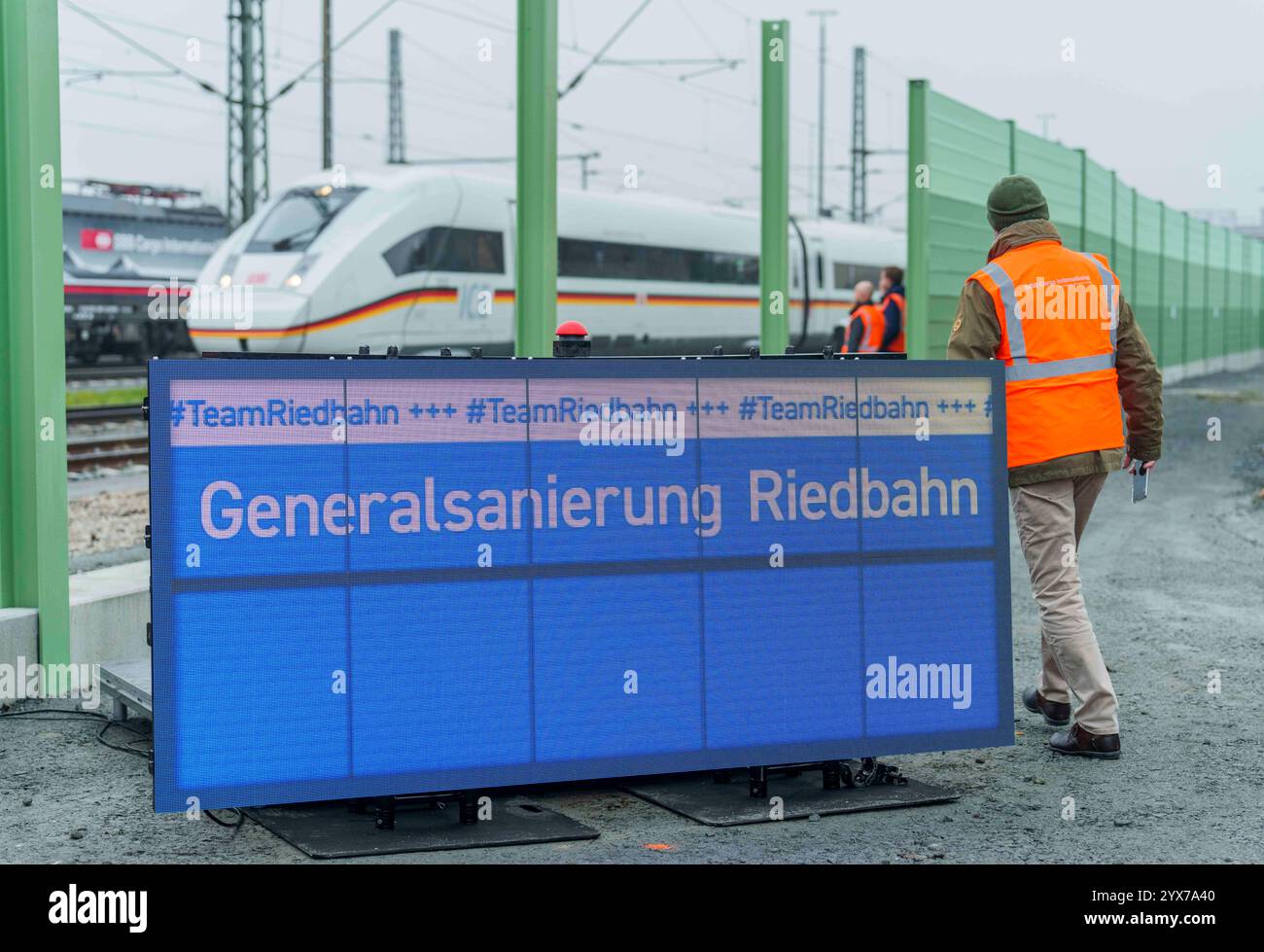 Gernsheim, Germany. 14th Dec, 2024. A "General refurbishment of the ...