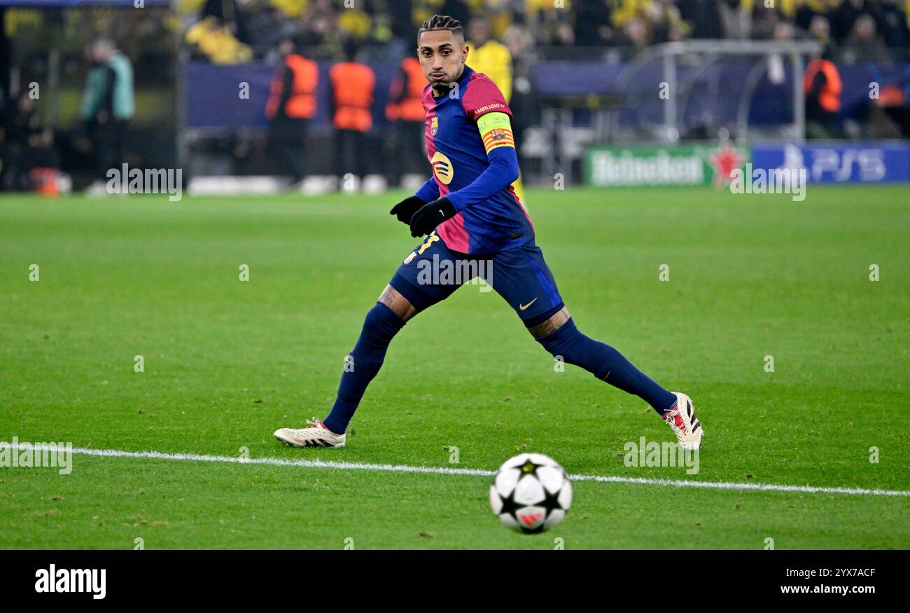 Fc barcelona champions league raphinha hi-res stock photography and ...