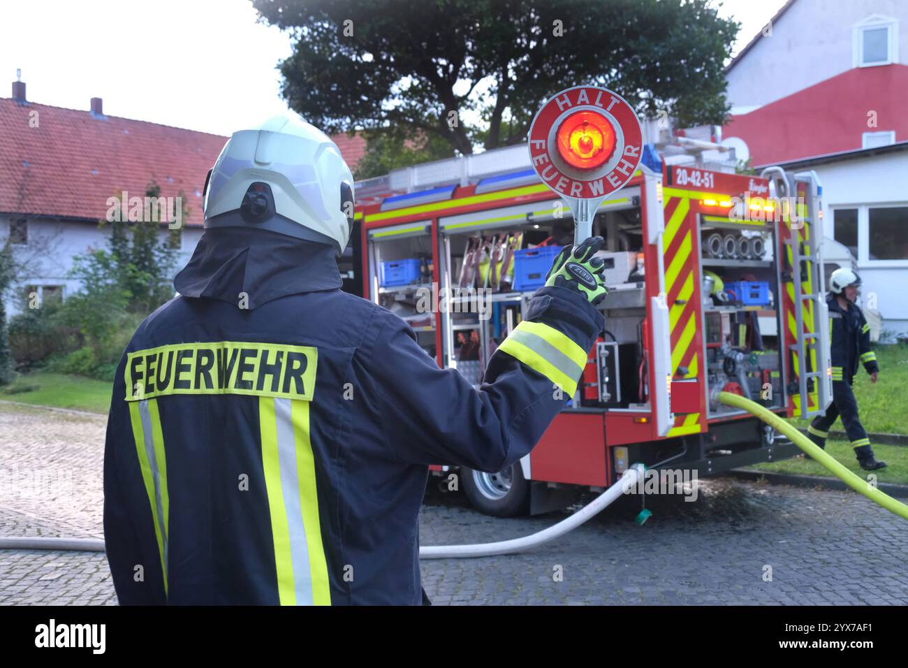 Feuerwehr-Blaulicht Feuerwehr in verschiedenen Bildern und Aktionen in ...