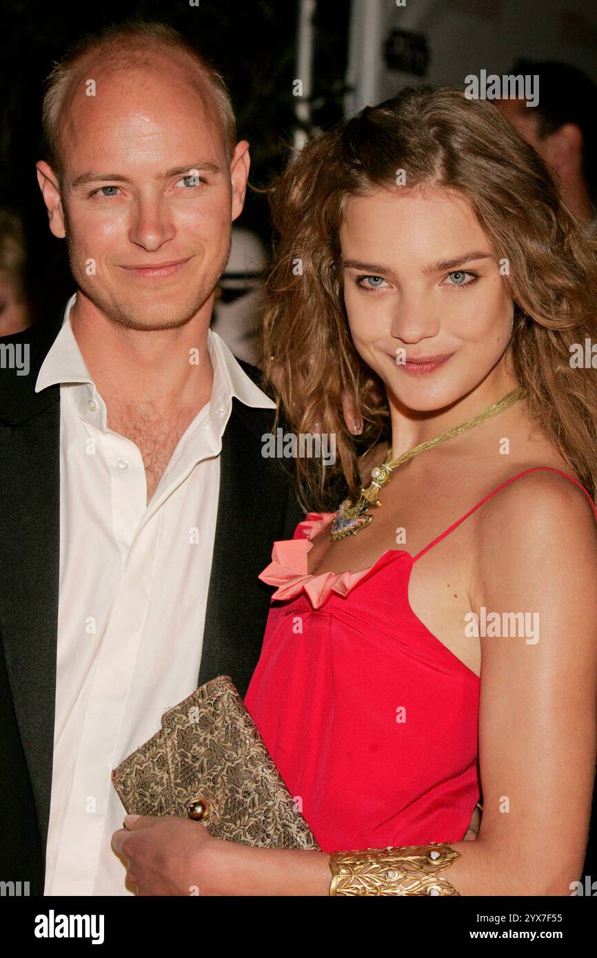 Justin Portman mit Ehefrau Natalia Vodianova / Natalja Wodjanowa bei ...