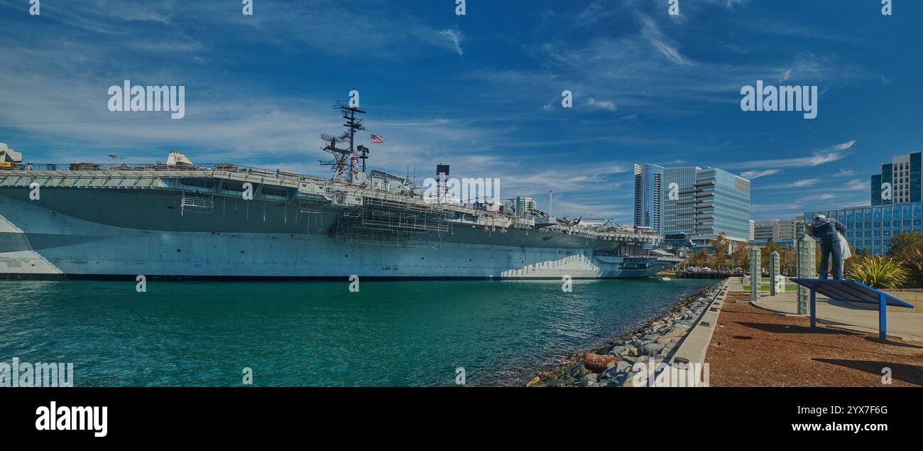 Estatua Do Museu Uss Midway