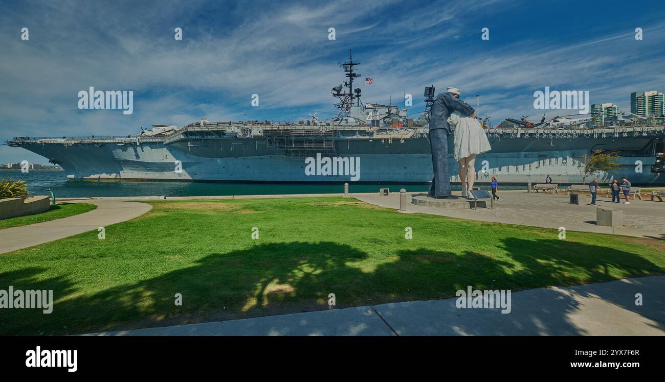 Estatua Do Museu Uss Midway