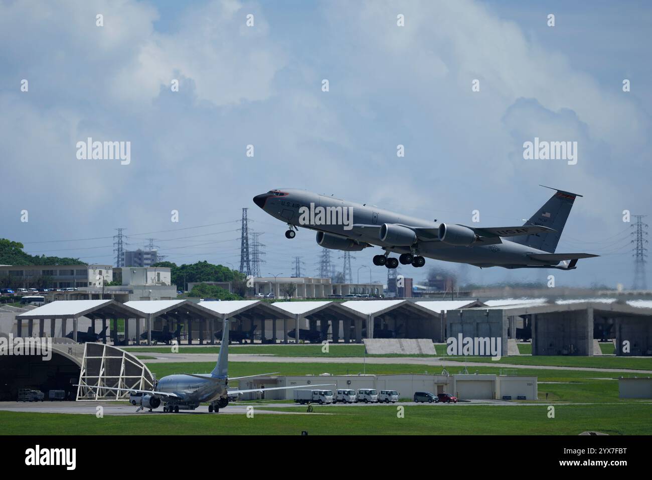 FILE - A U.S. Air Force KC-135 Stratotanker refueling tanker aircraft ...