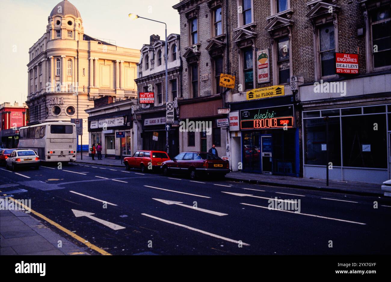 Pentonville Road, Kings Cross, London, UK. 1 Nov 1993 Stock Photo - Alamy