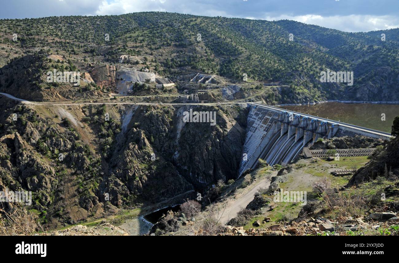 Sariyar Dam is an old dam located in Ankara. It is one of the oldest ...