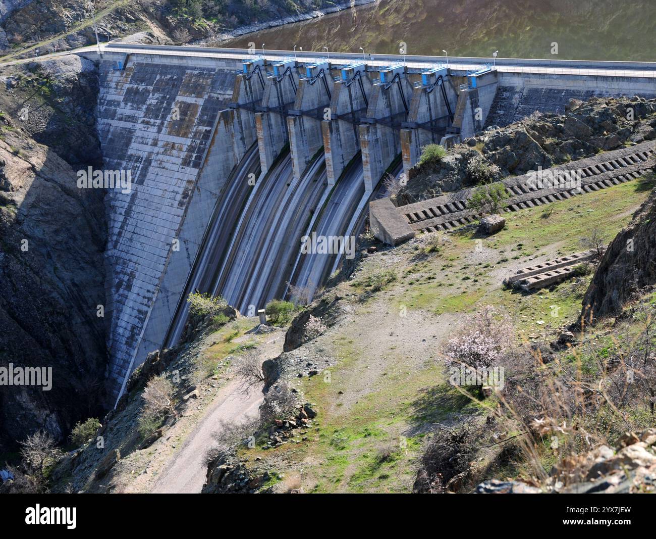 Sariyar Dam is an old dam located in Ankara. It is one of the oldest ...