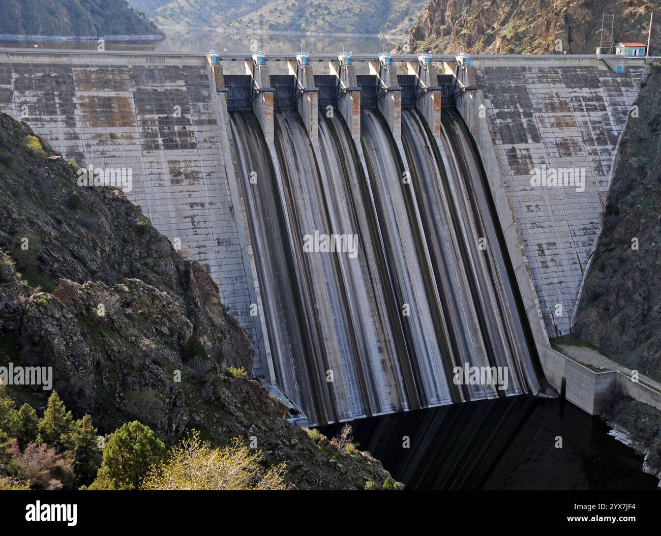 Sariyar Dam is an old dam located in Ankara. It is one of the oldest ...