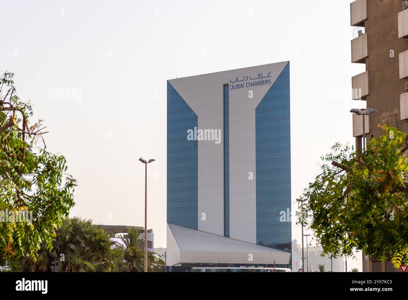 Dubai chambers headquarters building hi-res stock photography and ...
