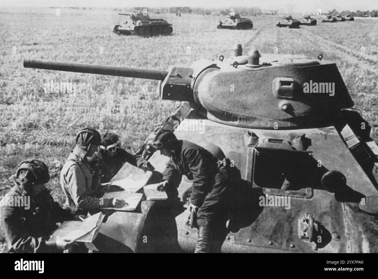 Crews of Soviet T-34 tanks in training (1942 Stock Photo - Alamy