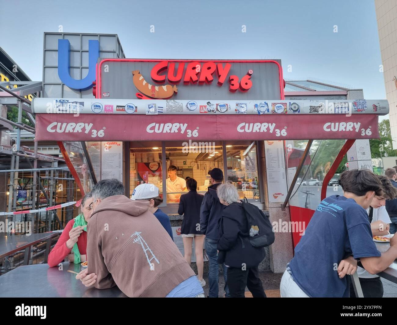 U bahn kiosk hi-res stock photography and images - Alamy