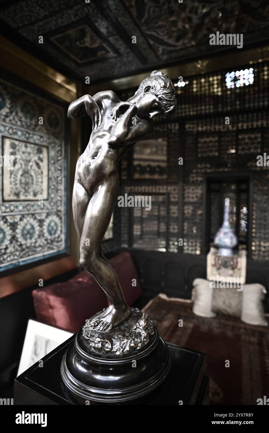 Leighton house interior london hi-res stock photography and images - Alamy