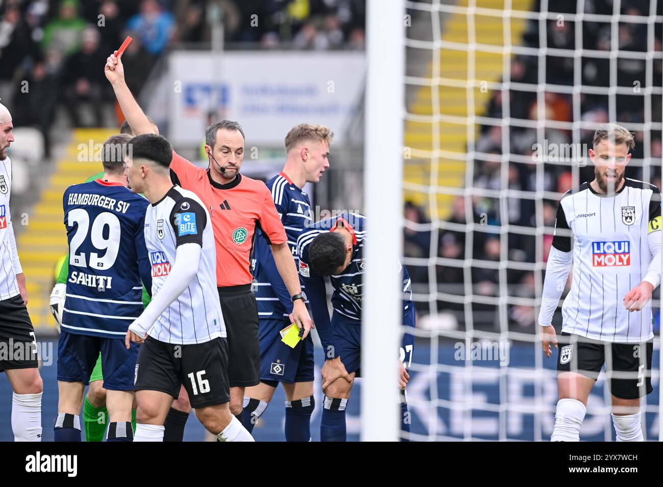 Ulm, Germany. 14th Dec, 2024. Soccer: Bundesliga 2, SSV Ulm 1846 ...