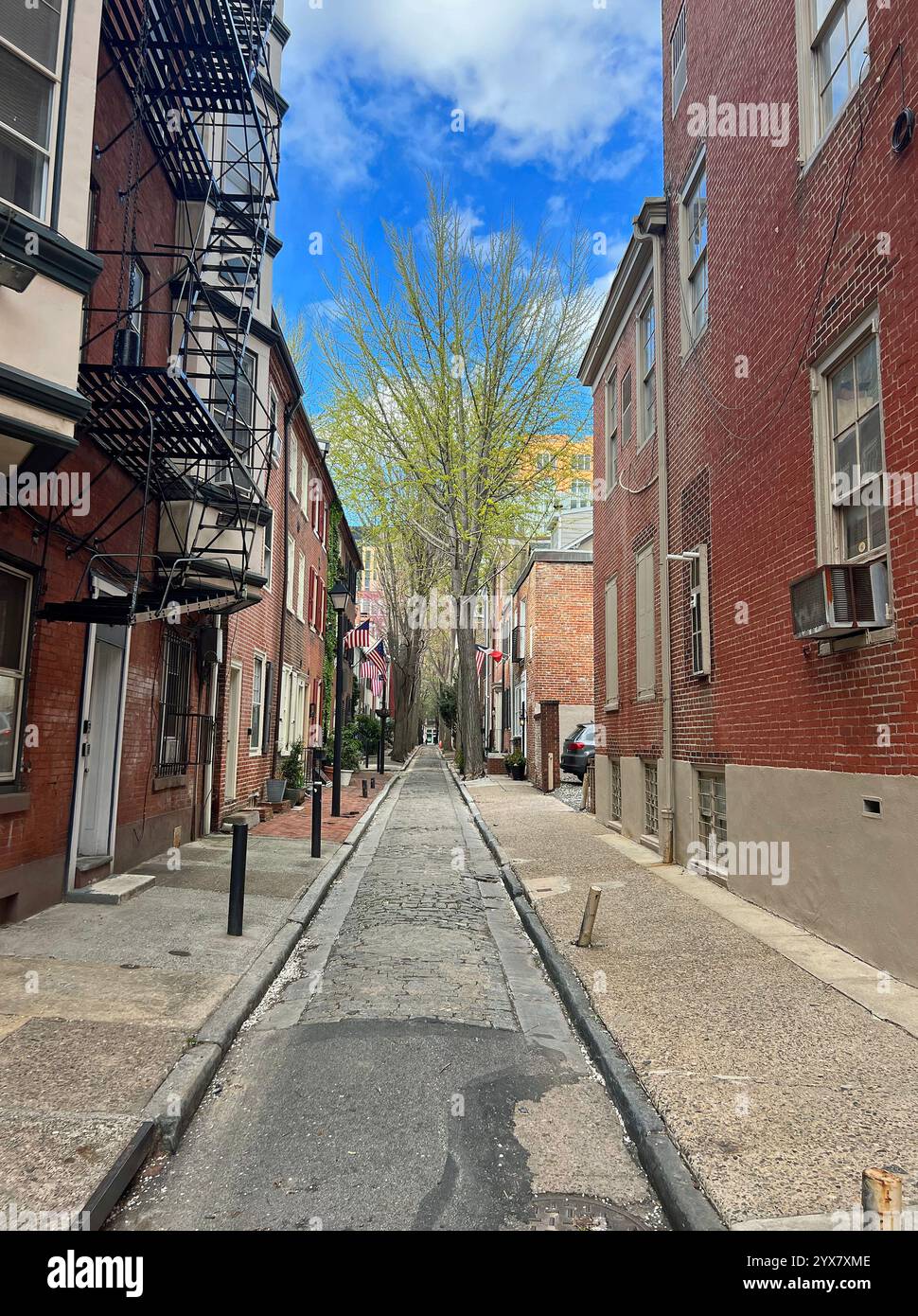 Old philadelphia houses hi-res stock photography and images - Alamy