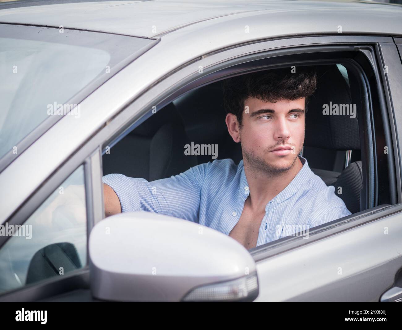 Young casual man traveler driving hi-res stock photography and images ...