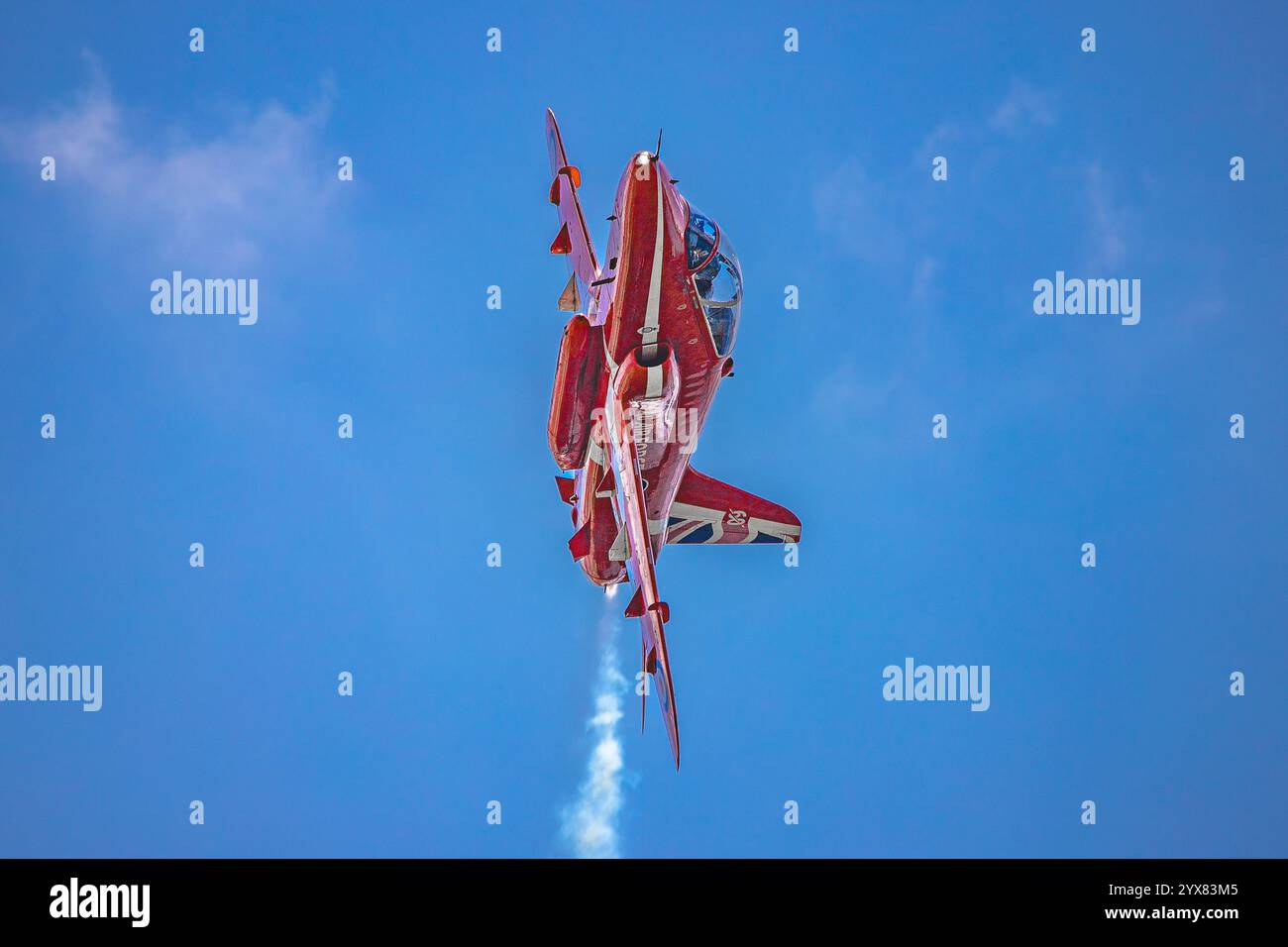 Red tail plane hi-res stock photography and images - Alamy