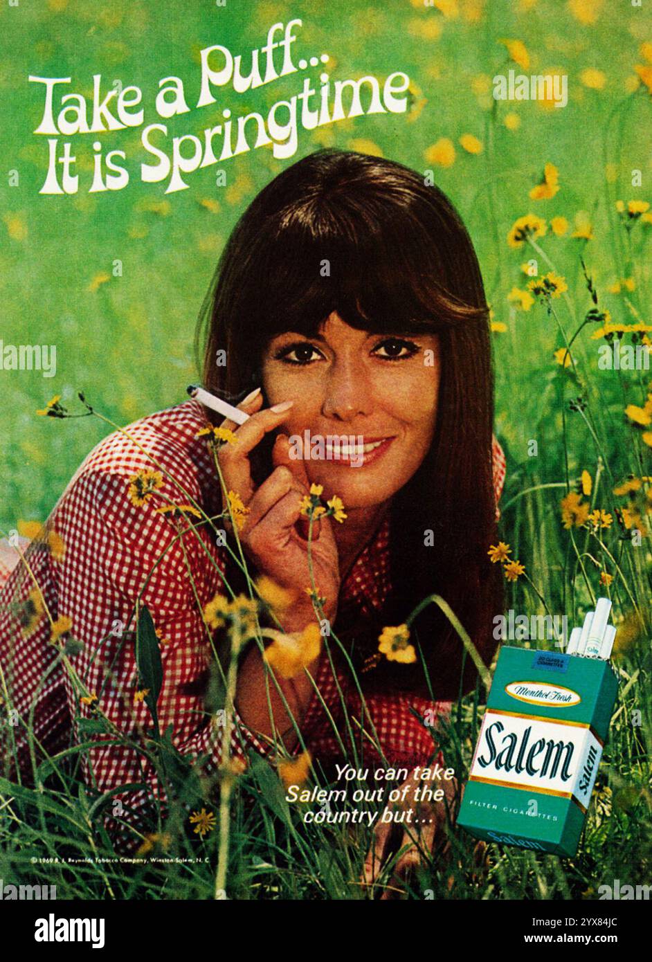 Women smoking cigarettes in 1960s hi-res stock photography and images ...