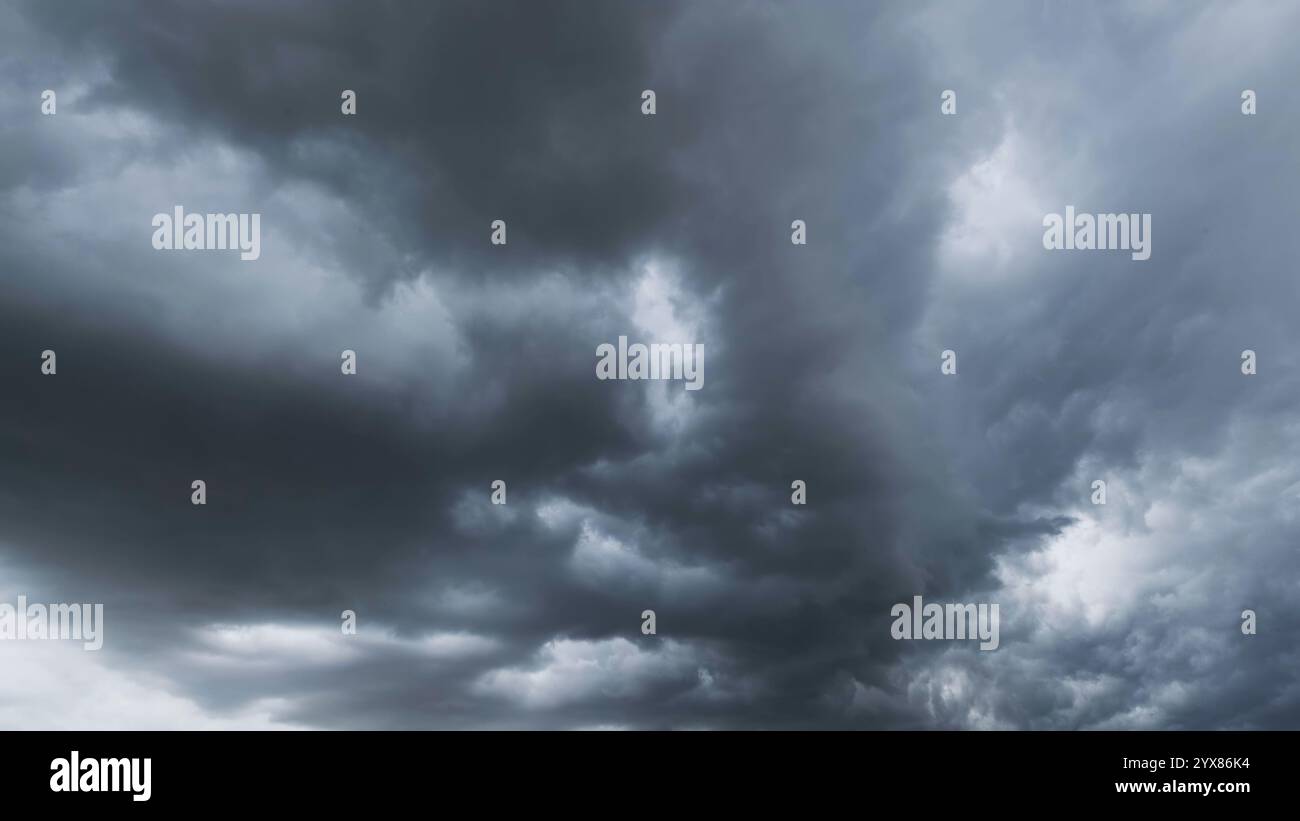 Time lapse black grey clouds hi-res stock photography and images - Alamy