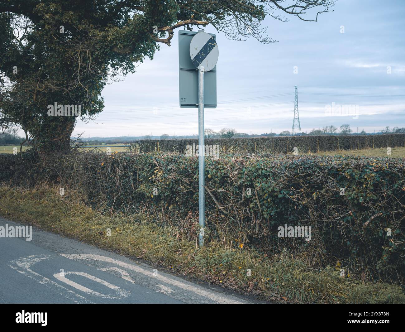 National speed limit sign hi-res stock photography and images - Alamy