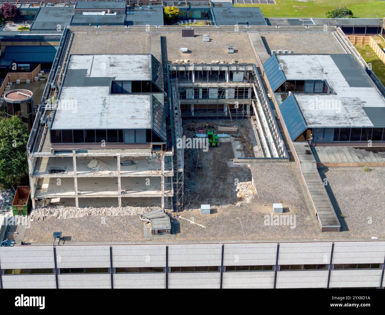 Demolition of IBM Havant Building 26. Built in the 1970's the once ...