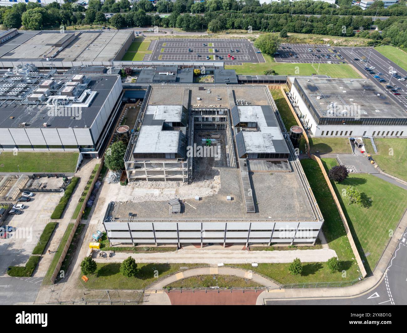 Demolition of IBM Havant Building 26. Built in the 1970's the once ...