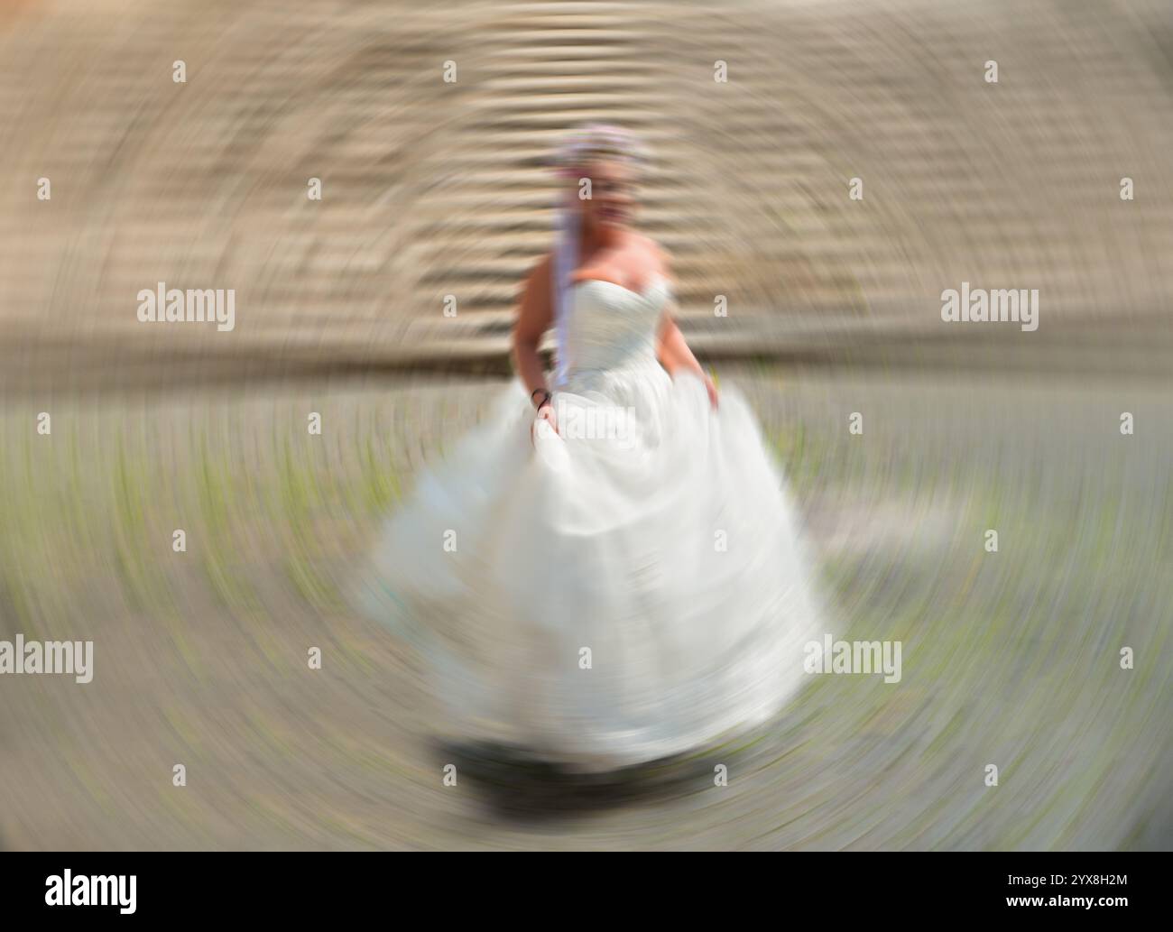 Blurry bride as a wedding background Stock Photo - Alamy