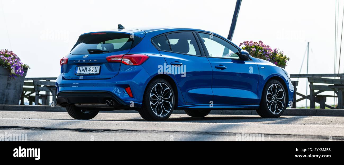 Ford cars parking lot 2020 hi-res stock photography and images - Alamy