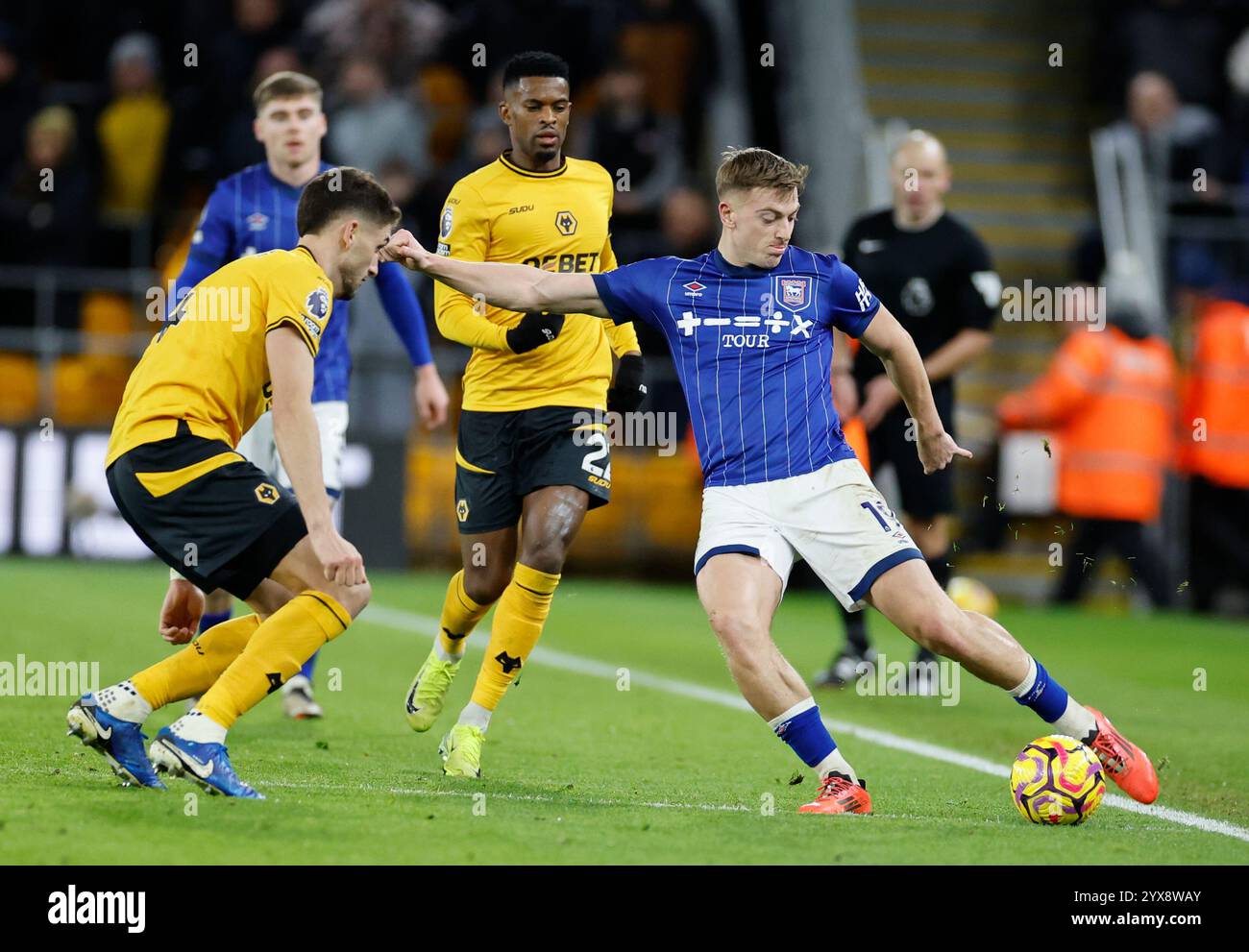 Wolverhampton, UK. 14th December 2024; Molineux Stadium, Wolverhampton ...