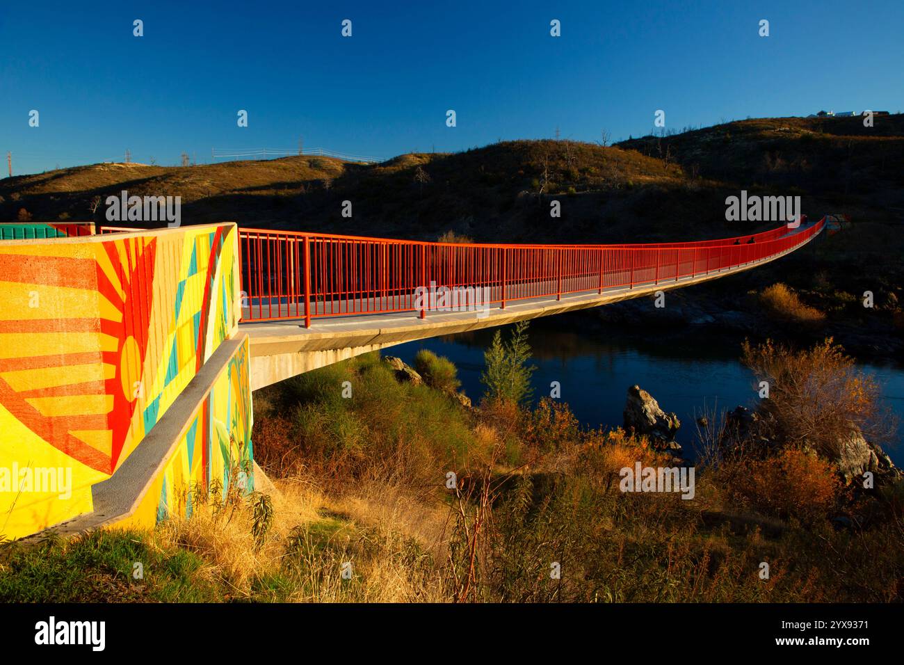 Stress Ribbon Bridge along Sacramento River Rail Trail, Sacramento ...