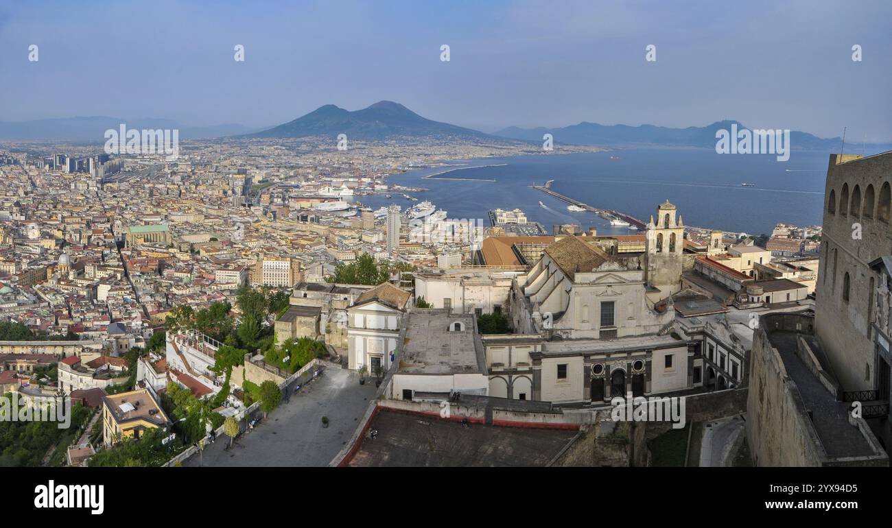 Spectacular panoramic view of Naples from Castel Sant'Elmo Stock Photo ...