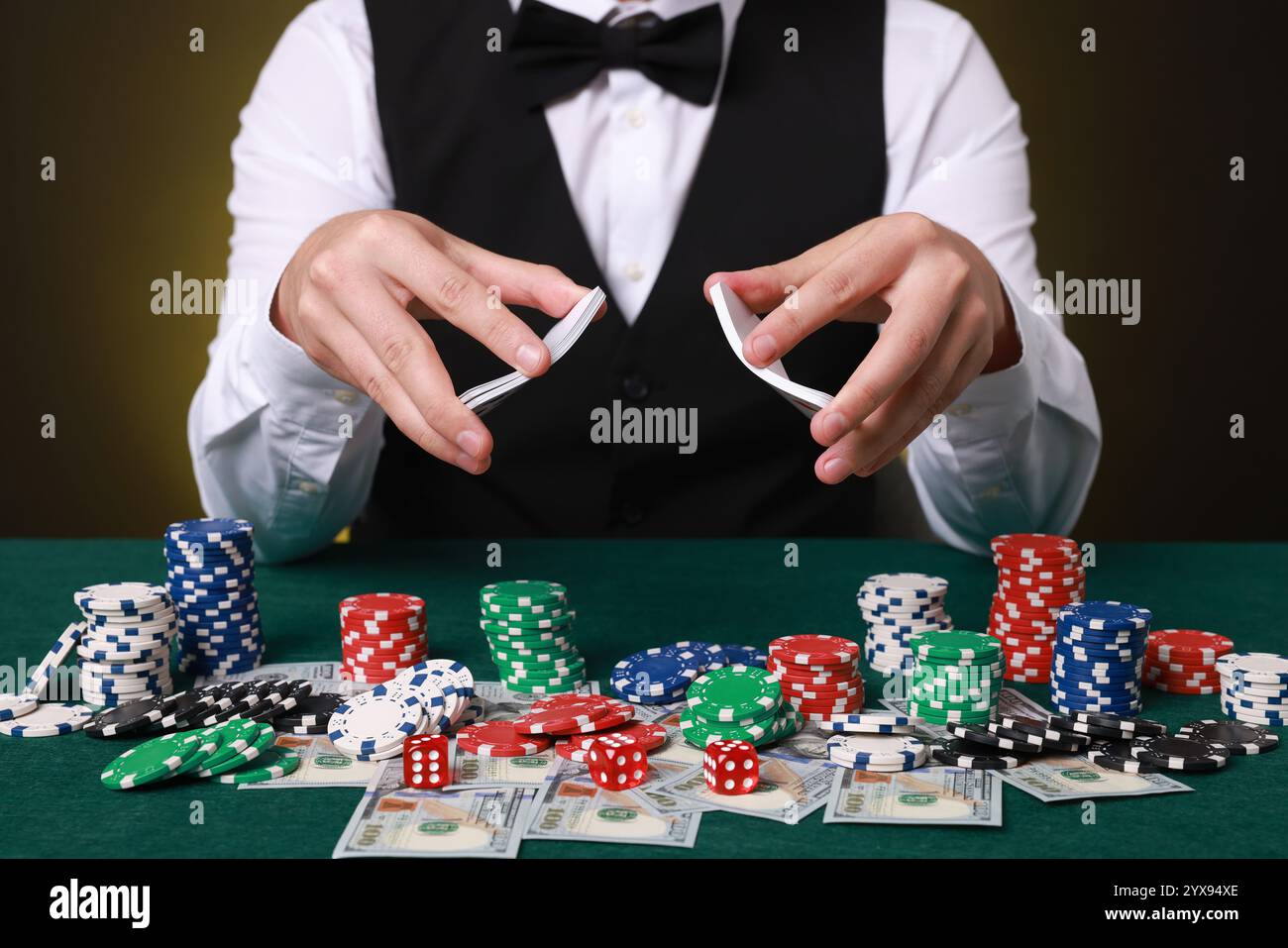 Playing cards and money hi-res stock photography and images - Alamy