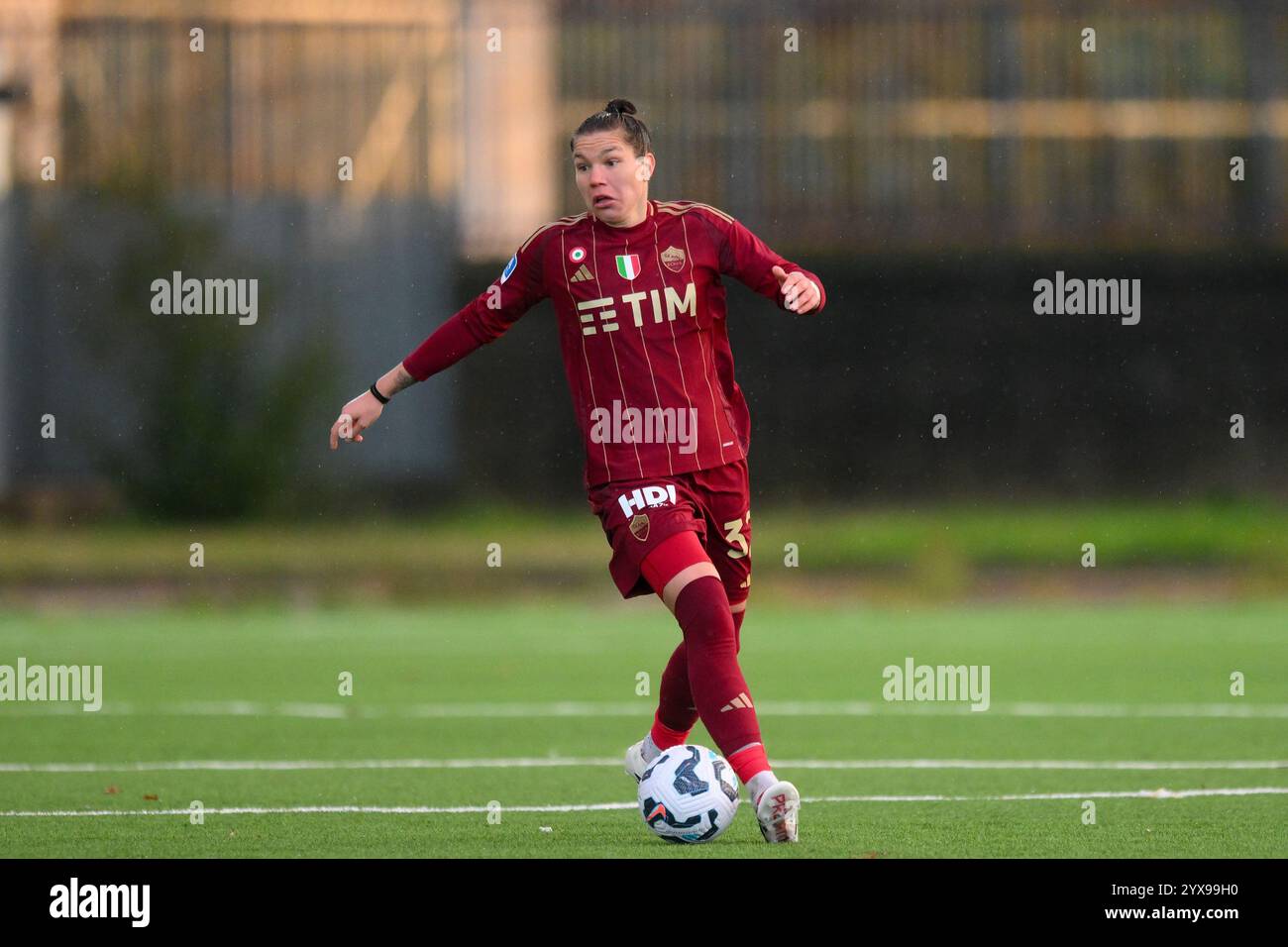 Cercola, Italy. 14th Dec, 2024. Elena Linari of AS Roma in action ...
