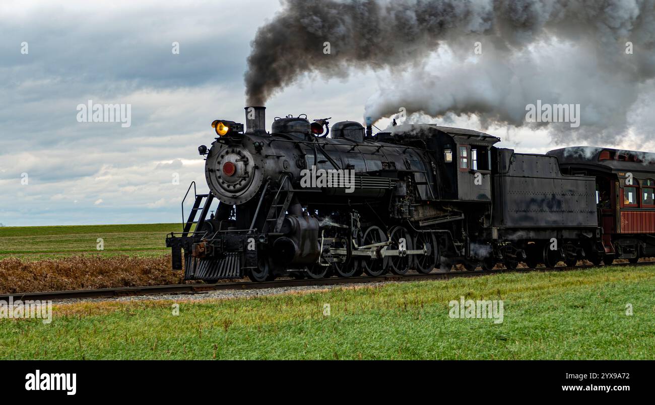Vintage steam train chugs hi-res stock photography and images - Alamy
