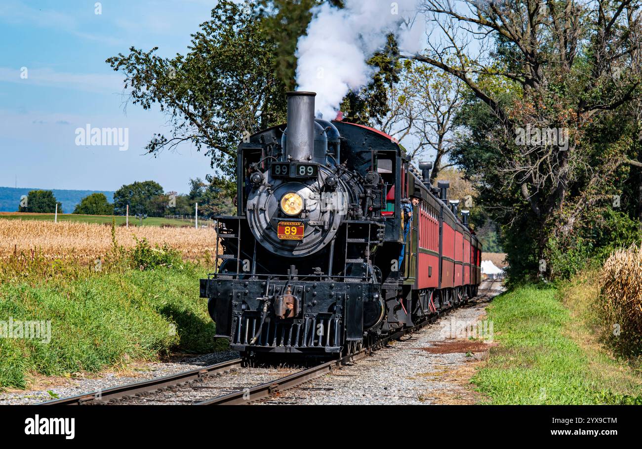 Classic steam locomotive puffs hi-res stock photography and images - Alamy