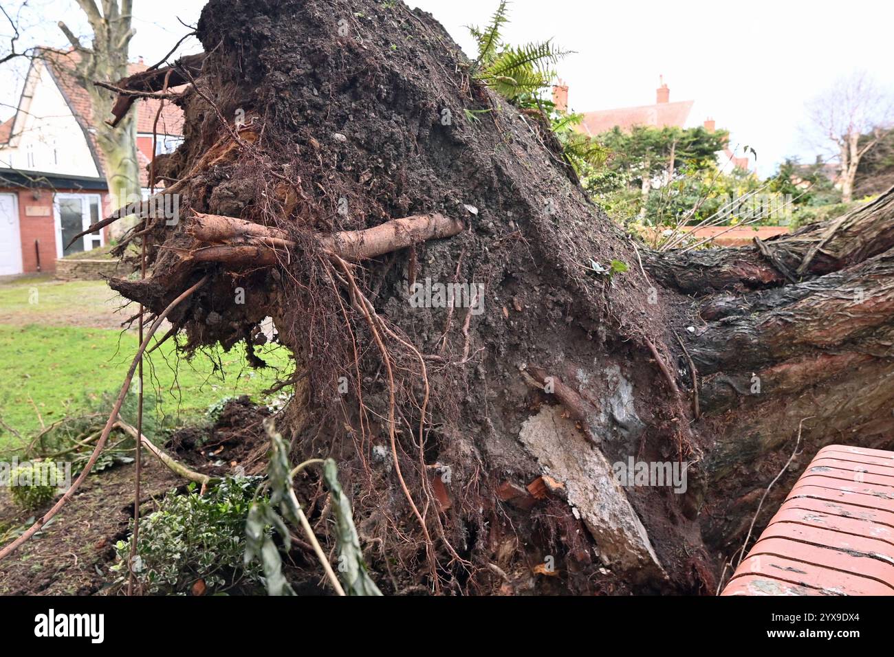 Rectory road junction of stoneleigh close hi-res stock photography and ...