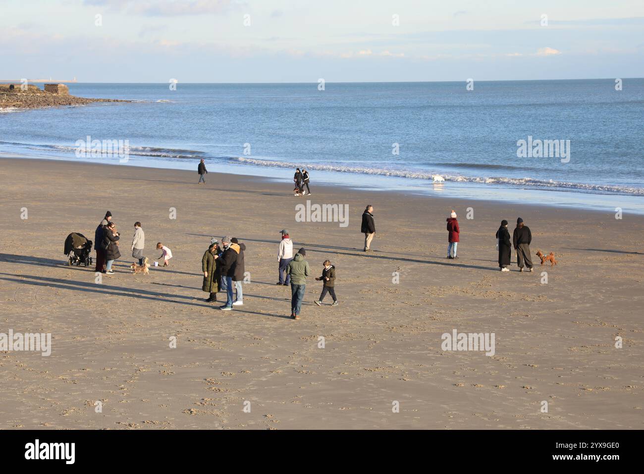 Sunny Sands beach in Folkestone, Kent, England Stock Photo - Alamy